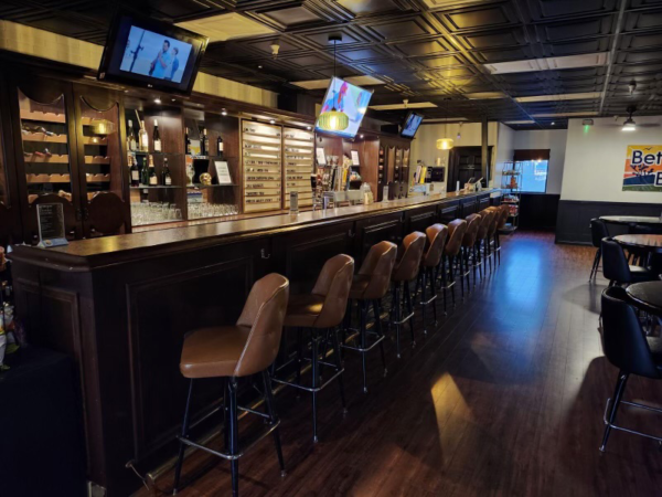 Better Days Beer Wine Lounge Bar Apple Valley California